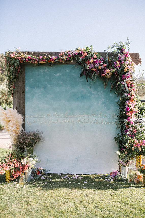 Unique ceremony backdrop ideas | DIY ceremony backdrop | 100 Layer Cake