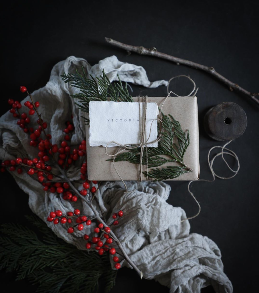 15 elegant, modern DIY gift wrap ideas - 100 Layer Cake