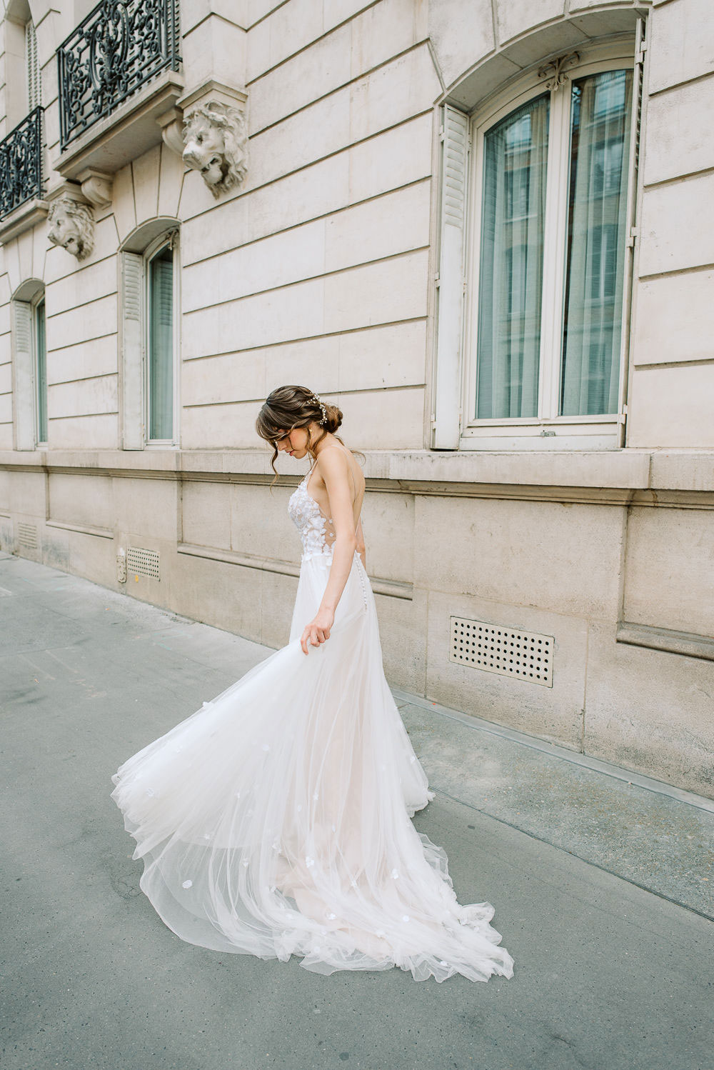 3 effortless French bridal hairstyles - 100 Layer Cake