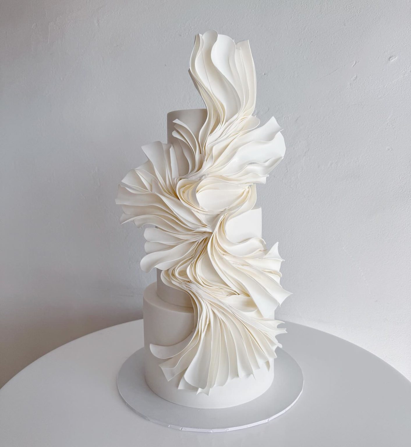 Pantone Cloud Dancer Weddings 2026